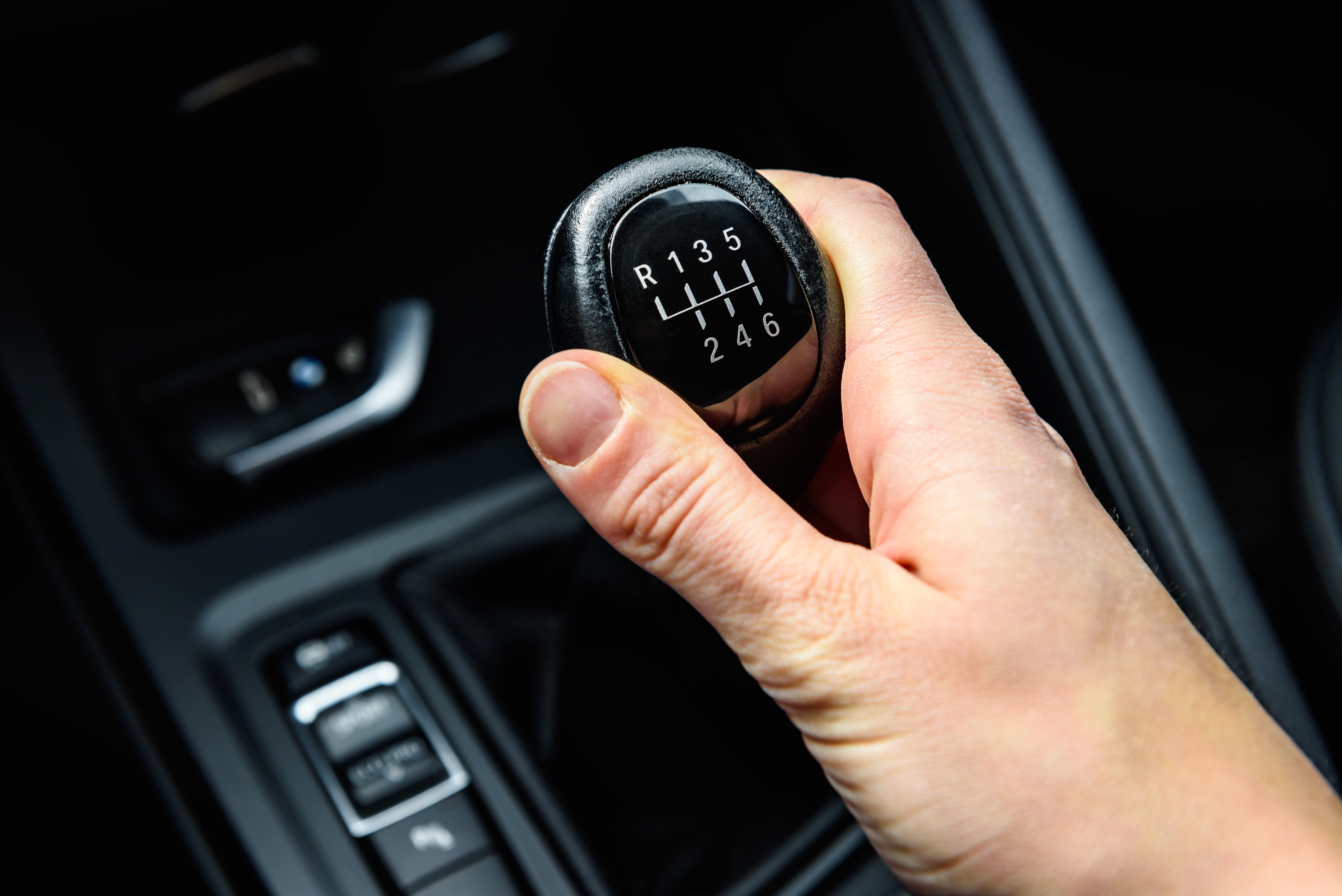 Manual vs Automatic Cars | Guide