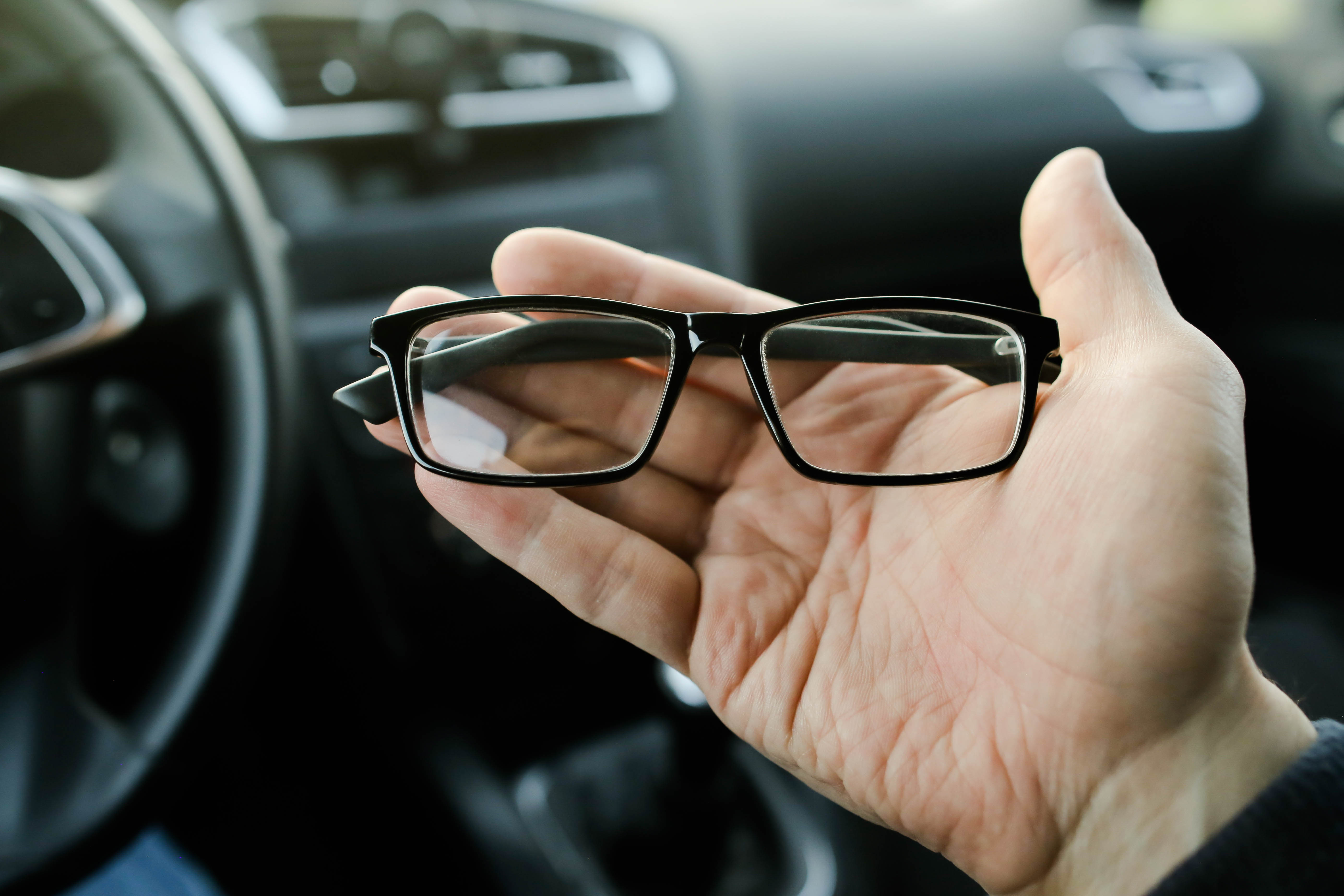 How to Check if Your Eyesight is Fit for Driving | Car Finance 247
